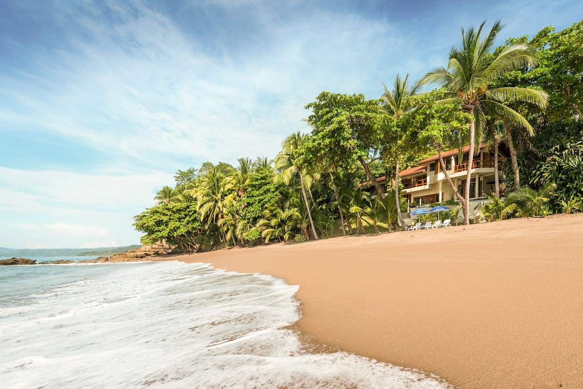 Beachfront Villa with infinity pool, Costa Rica
