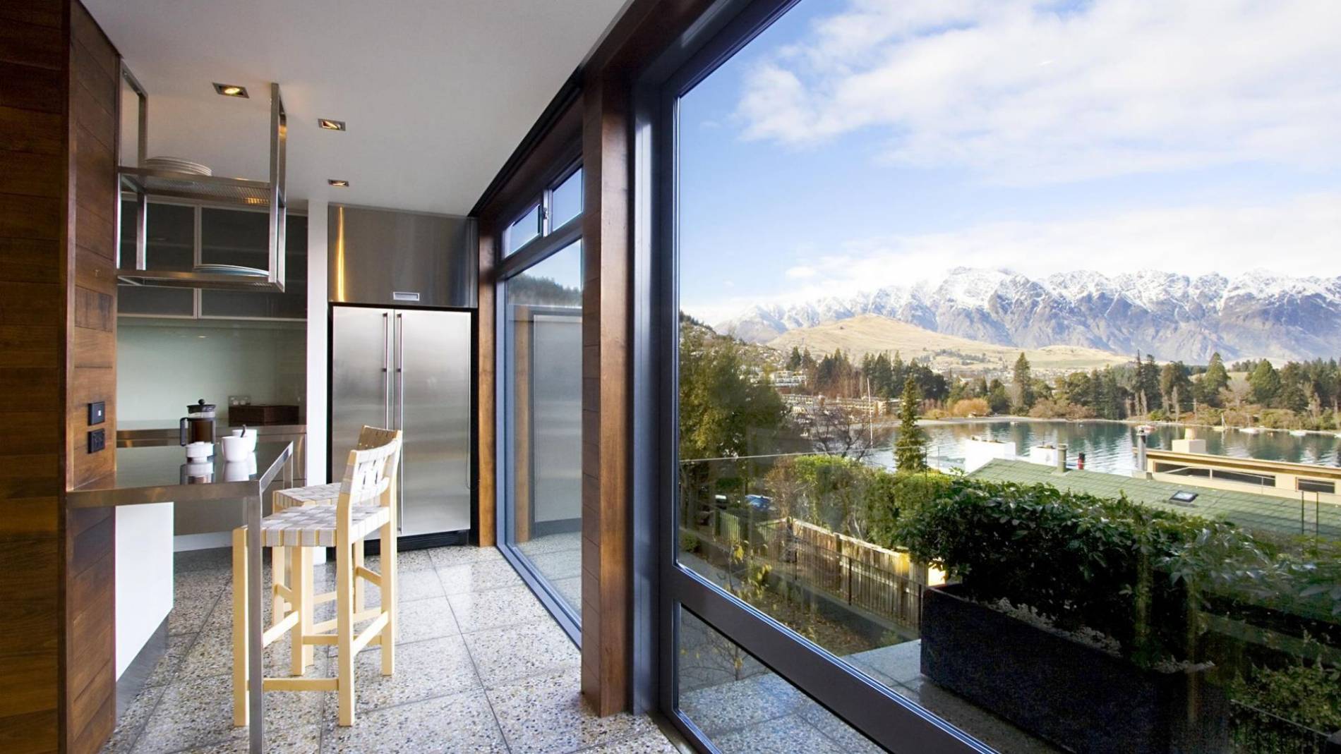 Luxury 3 Bedroom Private Villa in Queenstown, New Zealand - VillaGetaways