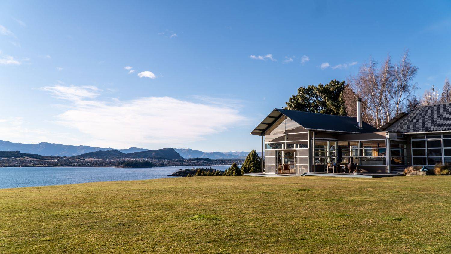 6 Bedroom Luxury Villa in Wanaka, New Zealand - VillaGetaways