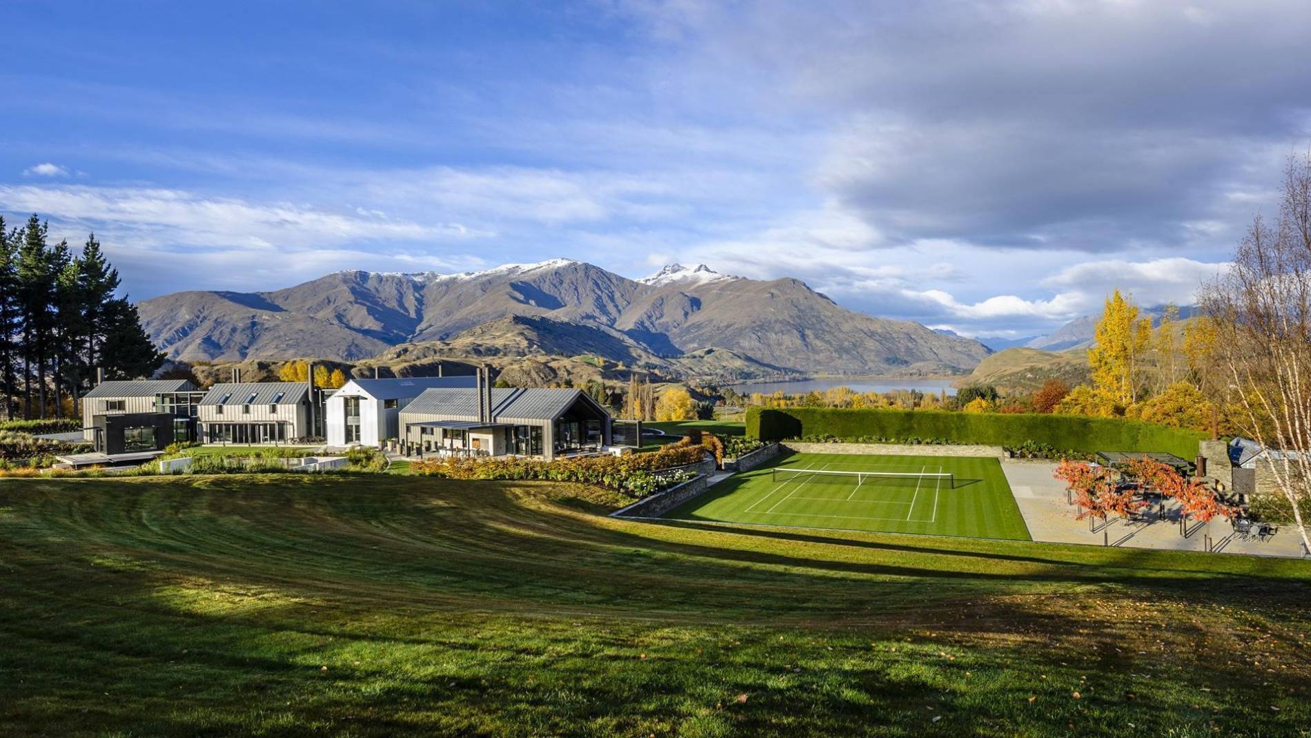 6 Bedroom Luxury Villa with Spa Pool in Queenstown, New Zealand