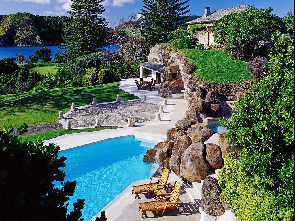 8 Bedroom Luxury Wedding Villa in Coromandel, New Zealand