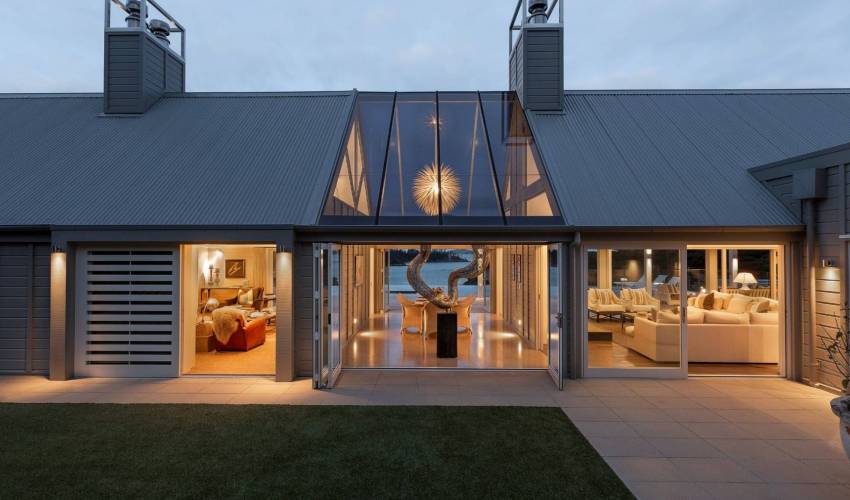 Luxury 7 Bedrooms Luxury Villa in Waiheke Island, New Zealand