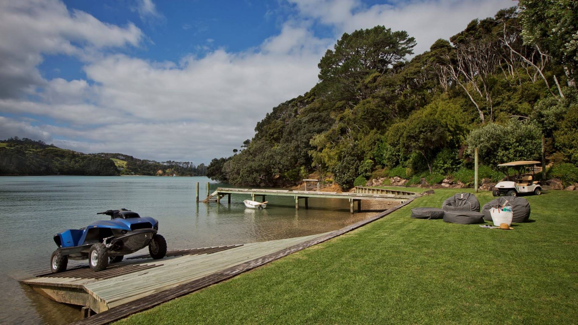 Luxury 7 Bedrooms Luxury Villa in Waiheke Island, New Zealand