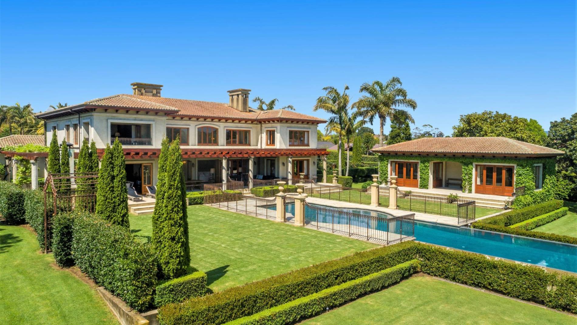 Villa 6223 in Auckland, New Zealand | VillaGetaways.com