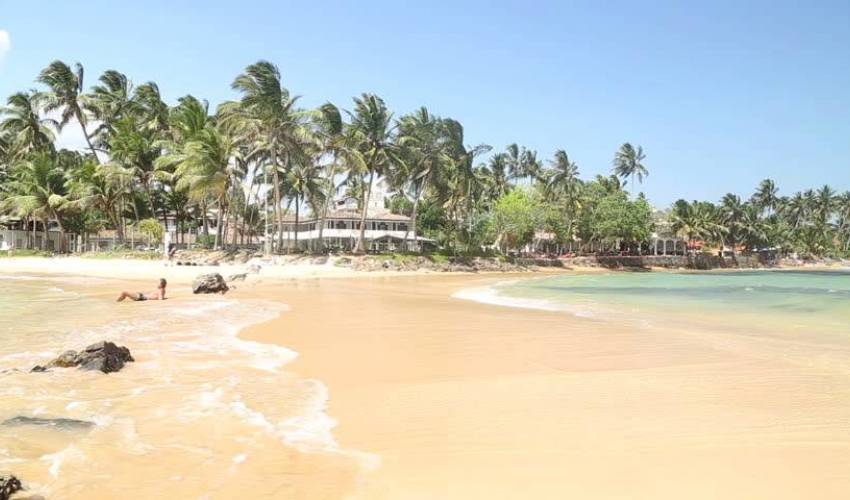 5 Bedroom Luxury Villa With Private Pool in Weligama, Sri Lanka